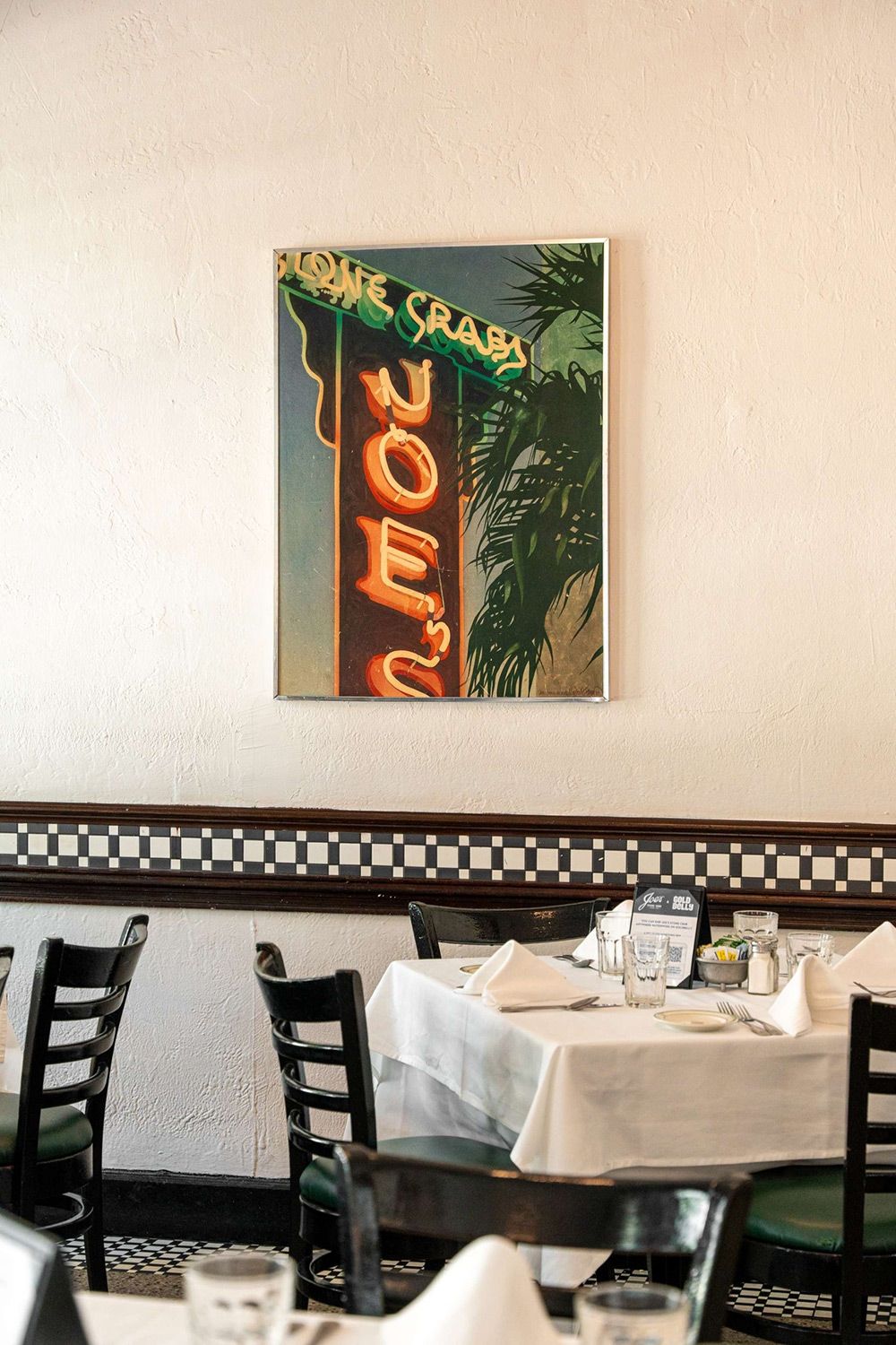 This Miami Beach Restaurant Has Been Serving Legendary Stone Crabs for ...